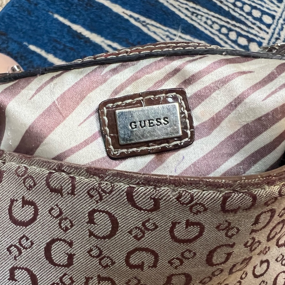 Y2k Guess Monogram Crocodile Textured Shoulder Handba… - Gem